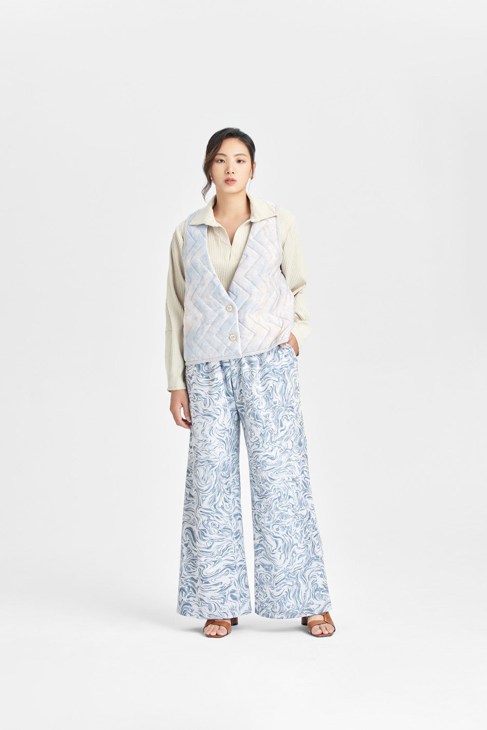 Flowing water print wide flared trousers – EMORA