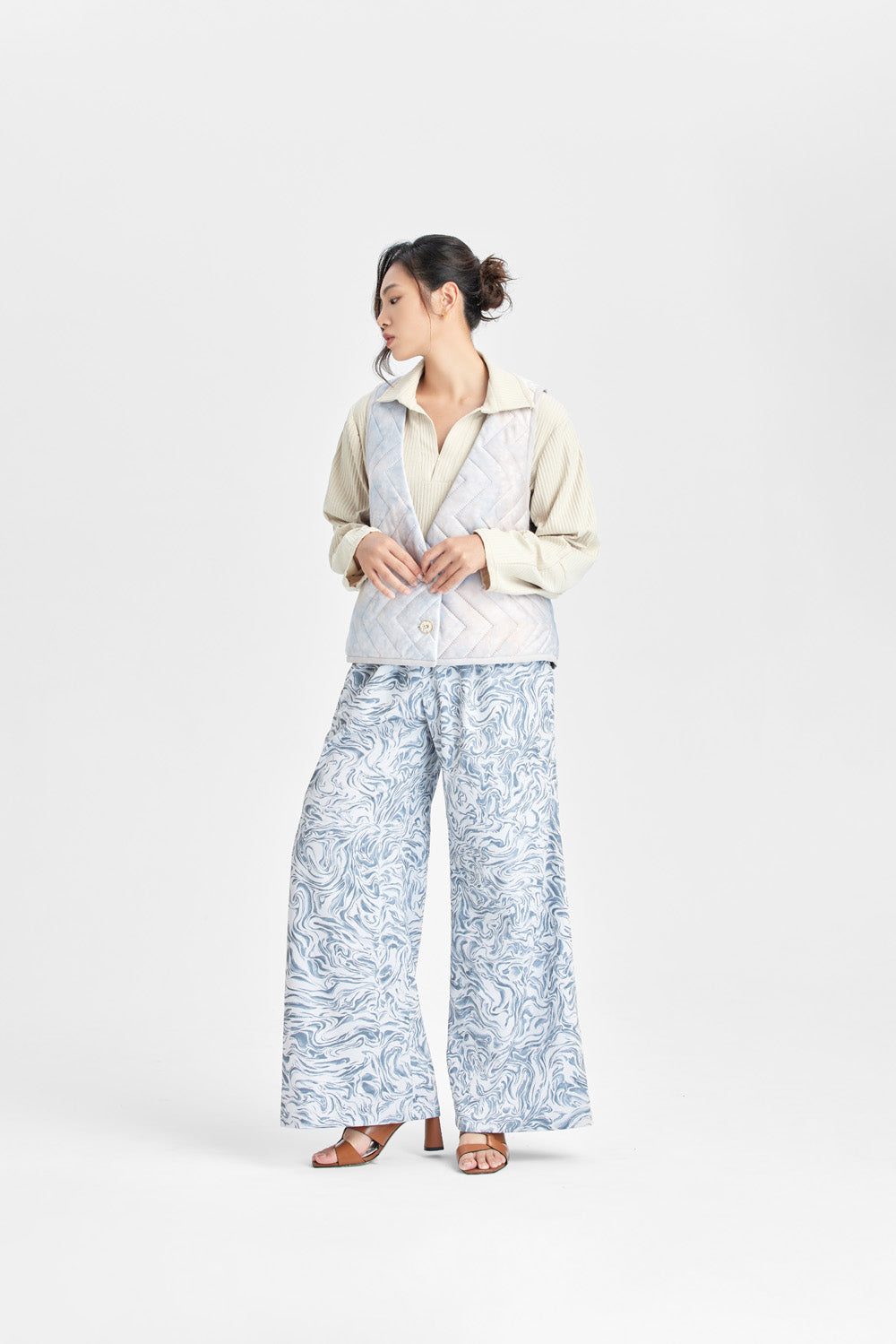 Flowing water print wide flared trousers – EMORA
